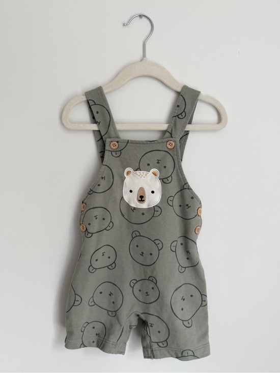 Pekkle | Bottoms | Pekkle Green Bear Print Baby Shortalls Size 2m ...